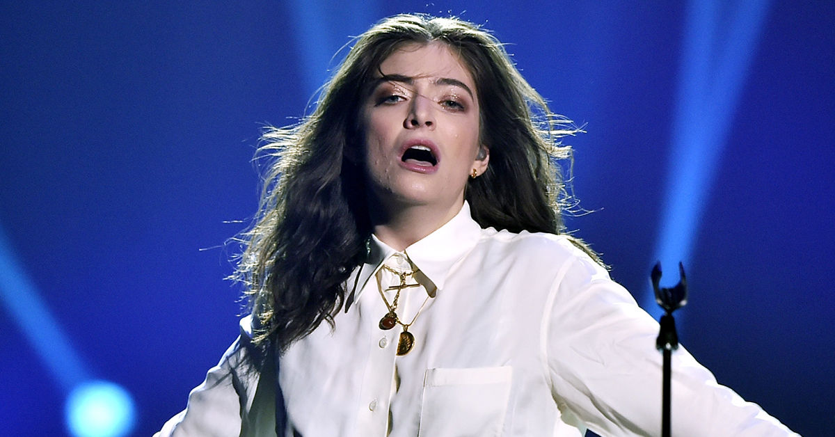Lorde Is Opening Up About Loneliness - POPSTAR!