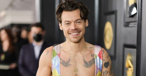 Harry Styles Debuts Buzz Cut - POPSTAR!