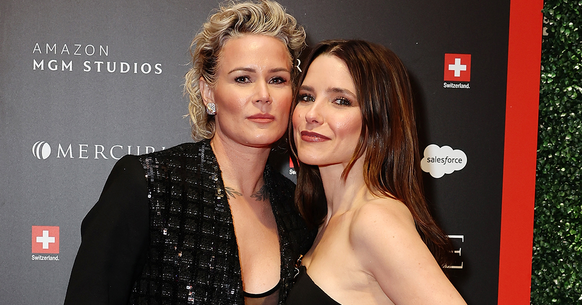 Sophia Bush & Ashlyn Harris Debut Their Romance On The Red Carpet ...