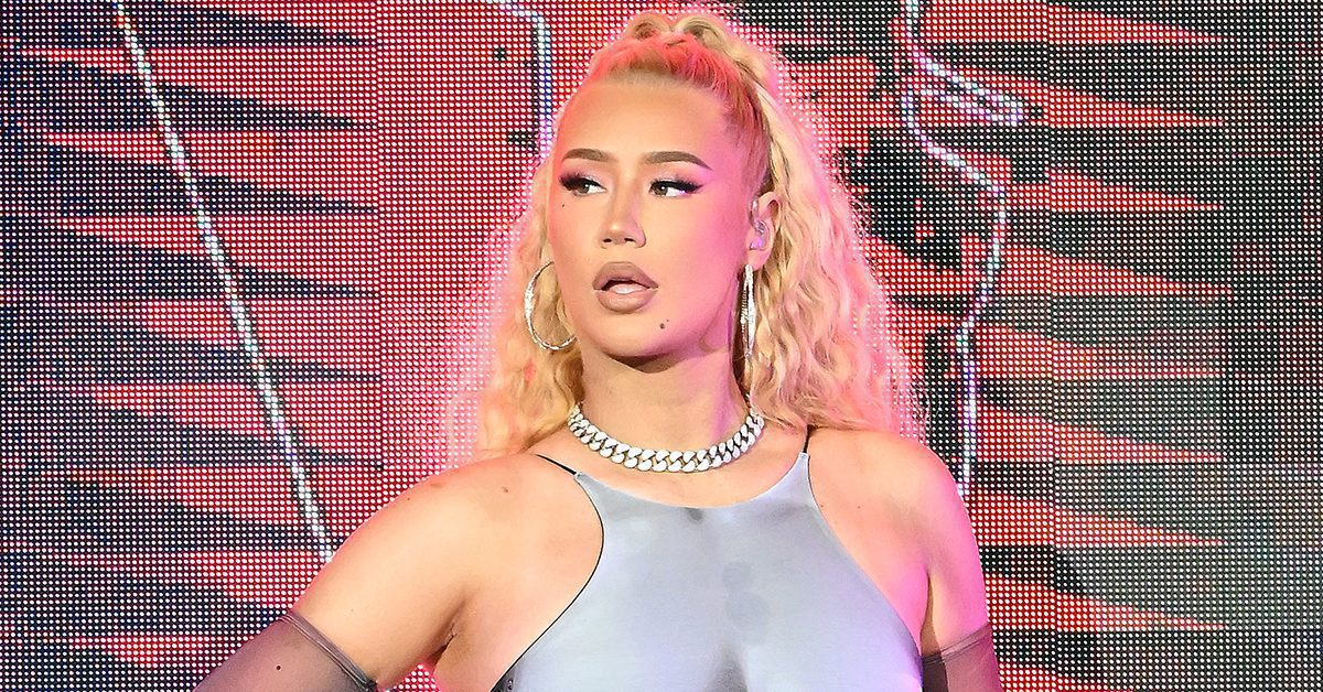 Iggy Azalea Slams Universal Music Group, Says She Was Never Paid ...