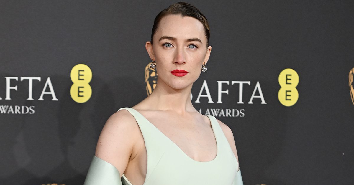 Saoirse Ronan is a Mom! - POPSTAR!