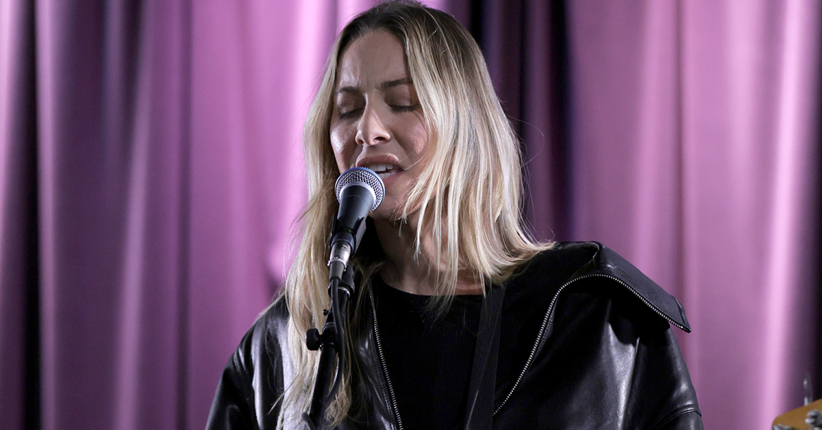 Este Haim is Married - POPSTAR!